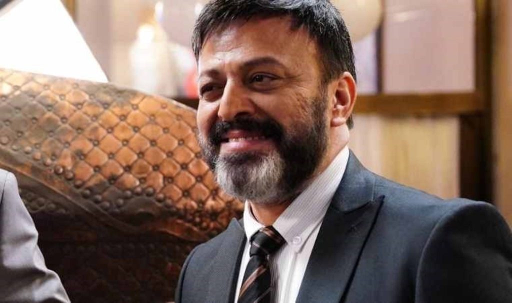 Kardelenler Dizisinin Raci'si Serhat Kililim Kimdir? Serhat Kiliç Kaç ...